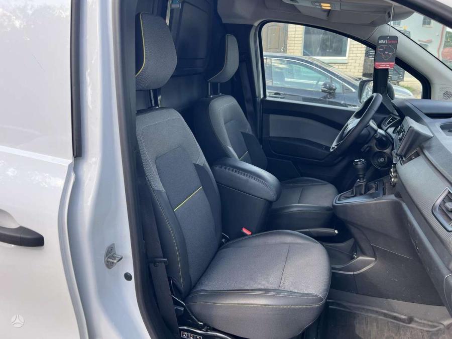 Balts Renault Kangoo 2024 Kauņa, ar dzinēja tilpumu 1.46 L un nobraukumu 66 tūkst. km par 6900 €, foto 16 vietnē AUTOMOTO.COM.LV