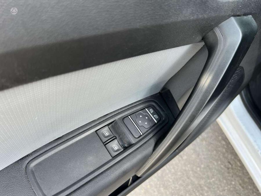 Balts Renault Kangoo 2024 Kauņa, ar dzinēja tilpumu 1.46 L un nobraukumu 66 tūkst. km par 6900 €, foto 30 vietnē AUTOMOTO.COM.LV