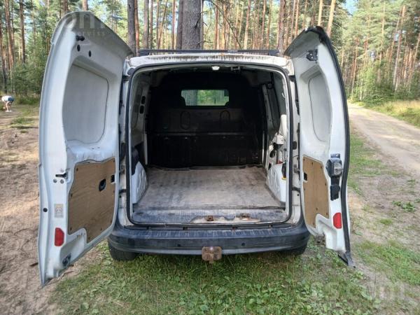 Balts Renault Kangoo 2009 Rīga, ar dzinēja tilpumu 1.50 L un nobraukumu 358 tūkst. km par 1100 €, foto 6 vietnē AUTOMOTO.COM.LV