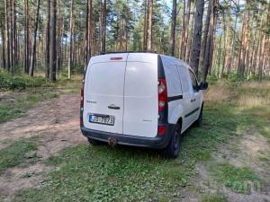 White Renault Kangoo 2009 in Riga, with an engine capacity of 1.50 L and mileage of 358 thousand km for 1100 €, photo 8 on AUTOMOTO.COM.LV