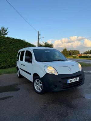 White Renault Kangoo 2011 in Riga, with an engine capacity of 1.50 L and mileage of 325 thousand km for 2600 €, photo 3 on AUTOMOTO.COM.LV
