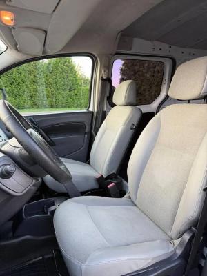 White Renault Kangoo 2011 in Riga, with an engine capacity of 1.50 L and mileage of 325 thousand km for 2600 €, photo 12 on AUTOMOTO.COM.LV