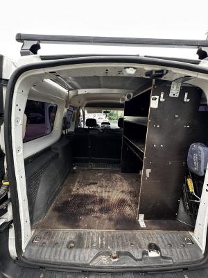 Balts Renault Kangoo 2012 Tallina, ar dzinēja tilpumu 1.50 L un nobraukumu 230 tūkst. km par 4200 €, foto 23 vietnē AUTOMOTO.COM.LV