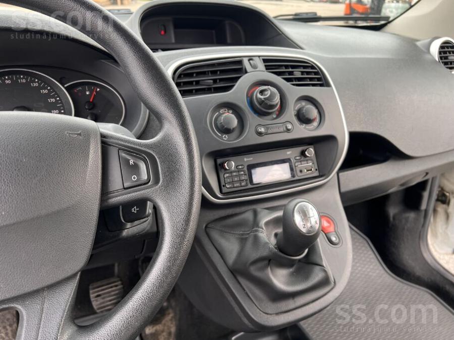 Balts Renault Kangoo 2016 Rīga, ar dzinēja tilpumu 1.50 L un nobraukumu 237 tūkst. km par 3800 €, foto 7 vietnē AUTOMOTO.COM.LV