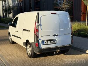 White Renault Kangoo 2017 in Riga, with an engine capacity of 1.50 L and mileage of 0 thousand km for 5850 €, photo 4 on AUTOMOTO.COM.LV