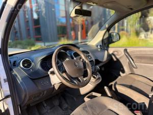 Balts Renault Kangoo 2017 Rīga, ar dzinēja tilpumu 1.50 L un nobraukumu 241 tūkst. km par 4900 €, foto 13 vietnē AUTOMOTO.COM.LV