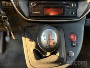 Balts Renault Kangoo 2017 Rīga, ar dzinēja tilpumu 1.50 L un nobraukumu 241 tūkst. km par 4900 €, foto 18 vietnē AUTOMOTO.COM.LV