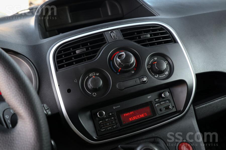 Balts Renault Kangoo 2019 Tukums, ar dzinēja tilpumu 1.50 L un nobraukumu 199 tūkst. km par 5990 €, foto 10 vietnē AUTOMOTO.COM.LV
