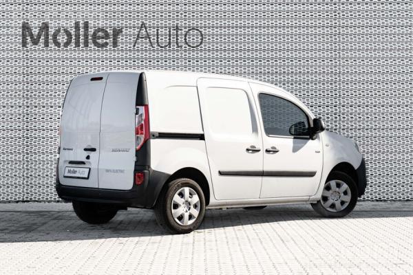 Balts Renault Kangoo 2021 Rīga, ar dzinēja tilpumu 0.00 L un nobraukumu 31 tūkst. km par 980 €, foto 4 vietnē AUTOMOTO.COM.LV