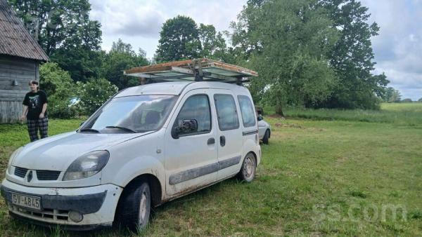 White Renault Kangoo 2007 in Bauska, with an engine capacity of 1.50 L and mileage of 250 thousand km for 900 €, photo 3 on AUTOMOTO.COM.LV