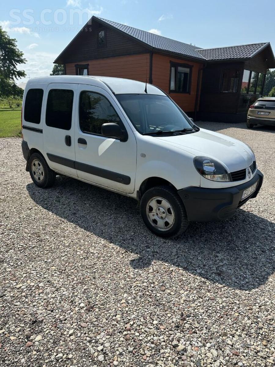 White Renault Kangoo 2007 in Tukums, with an engine capacity of 1.60 L and mileage of 315 thousand km for 1850 €, photo 7 on AUTOMOTO.COM.LV