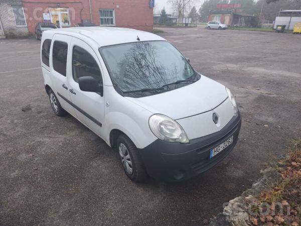 White Renault Kangoo 2008 in Riga, with an engine capacity of 1.60 L and mileage of 320 thousand km for 1350 €, photo 1 on AUTOMOTO.COM.LV