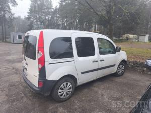 White Renault Kangoo 2008 in Riga, with an engine capacity of 1.60 L and mileage of 320 thousand km for 1350 €, photo 3 on AUTOMOTO.COM.LV