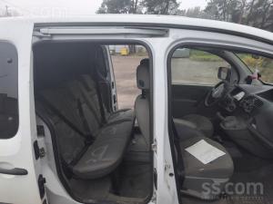 White Renault Kangoo 2008 in Riga, with an engine capacity of 1.60 L and mileage of 320 thousand km for 1350 €, photo 4 on AUTOMOTO.COM.LV