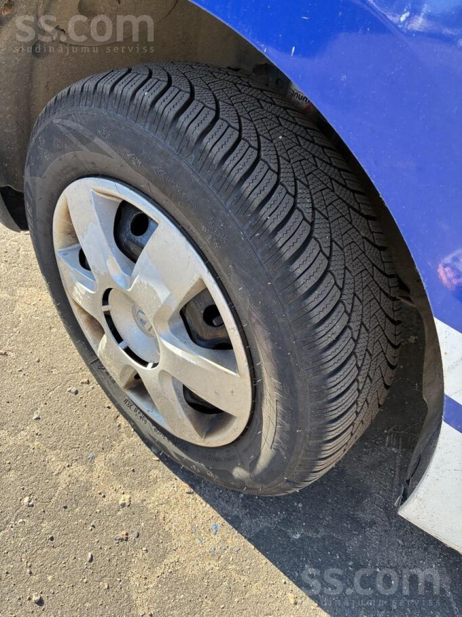 Balts Renault Kangoo 2008 Rīga, ar dzinēja tilpumu 1.50 L un nobraukumu 425 tūkst. km par 1400 €, foto 8 vietnē AUTOMOTO.COM.LV