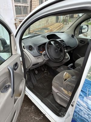 Balts Renault Kangoo 2008 Rīga, ar dzinēja tilpumu 1.50 L un nobraukumu 425 tūkst. km par 1400 €, foto 11 vietnē AUTOMOTO.COM.LV