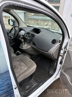 Balts Renault Kangoo 2008 Rīga, ar dzinēja tilpumu 1.50 L un nobraukumu 425 tūkst. km par 1400 €, foto 12 vietnē AUTOMOTO.COM.LV