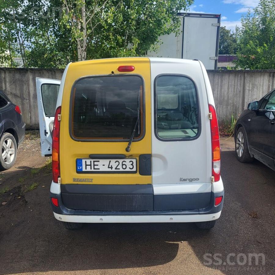 Balts Renault Kangoo 2008 Ogre, ar dzinēja tilpumu 1.60 L un nobraukumu 223 tūkst. km par 2500 €, foto 7 vietnē AUTOMOTO.COM.LV