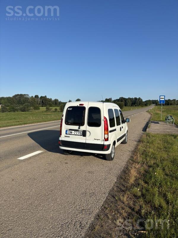 White Renault Kangoo 2008 in Gulbene, with an engine capacity of 1.60 L and mileage of 200 thousand km for 2500 €, photo 5 on AUTOMOTO.COM.LV