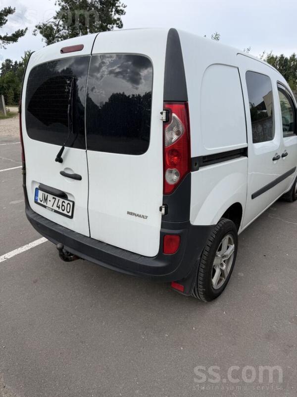 White Renault Kangoo 2008 in Riga, with an engine capacity of 1.40 L and mileage of 333 thousand km for 1600 €, photo 3 on AUTOMOTO.COM.LV