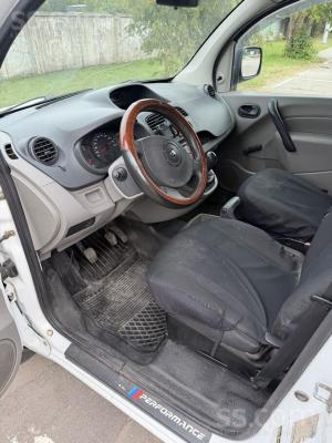 Balts Renault Kangoo 2008 Rīga, ar dzinēja tilpumu 1.40 L un nobraukumu 333 tūkst. km par 1600 €, foto 9 vietnē AUTOMOTO.COM.LV