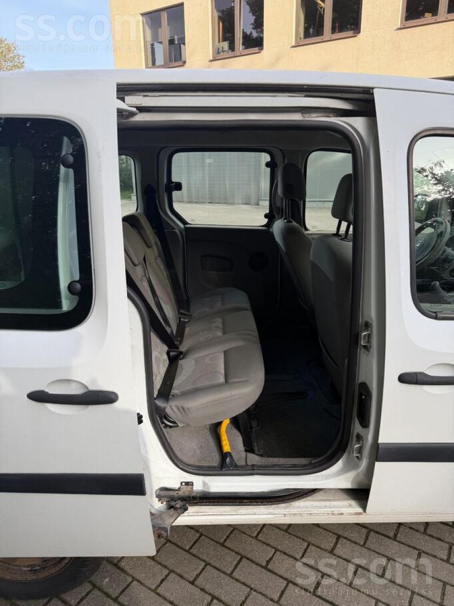 White Renault Kangoo 2008 in Riga, with an engine capacity of 1.60 L and mileage of 176 thousand km for 1850 €, photo 7 on AUTOMOTO.COM.LV