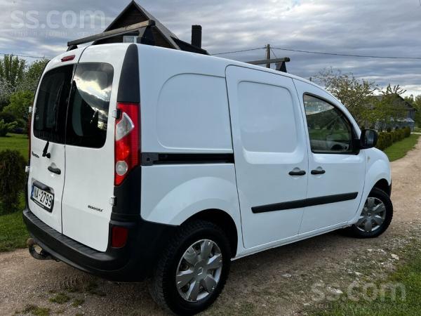 White Renault Kangoo 2011 in Valmiera, with an engine capacity of 1.50 L and mileage of 268 thousand km for 2000 €, photo 1 on AUTOMOTO.COM.LV