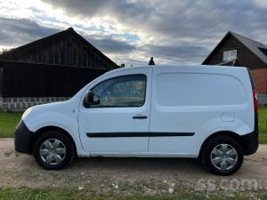 White Renault Kangoo 2011 in Valmiera, with an engine capacity of 1.50 L and mileage of 268 thousand km for 2000 €, photo 8 on AUTOMOTO.COM.LV