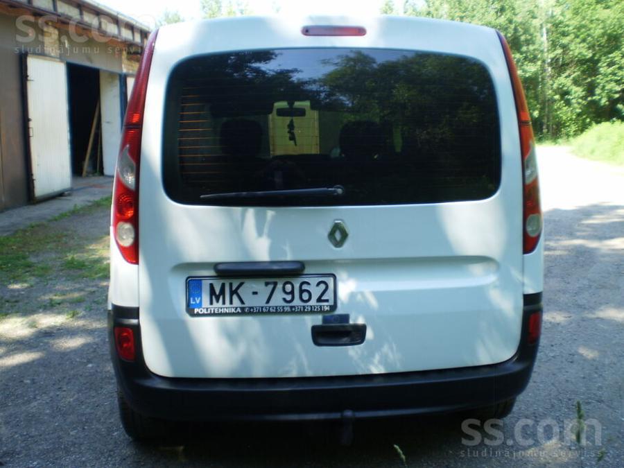 White Renault Kangoo 2011 in Daugavpils, with an engine capacity of 1.50 L and mileage of 385 thousand km for 2450 €, photo 10 on AUTOMOTO.COM.LV