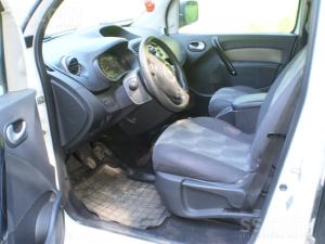 White Renault Kangoo 2011 in Daugavpils, with an engine capacity of 1.50 L and mileage of 385 thousand km for 2450 €, photo 12 on AUTOMOTO.COM.LV