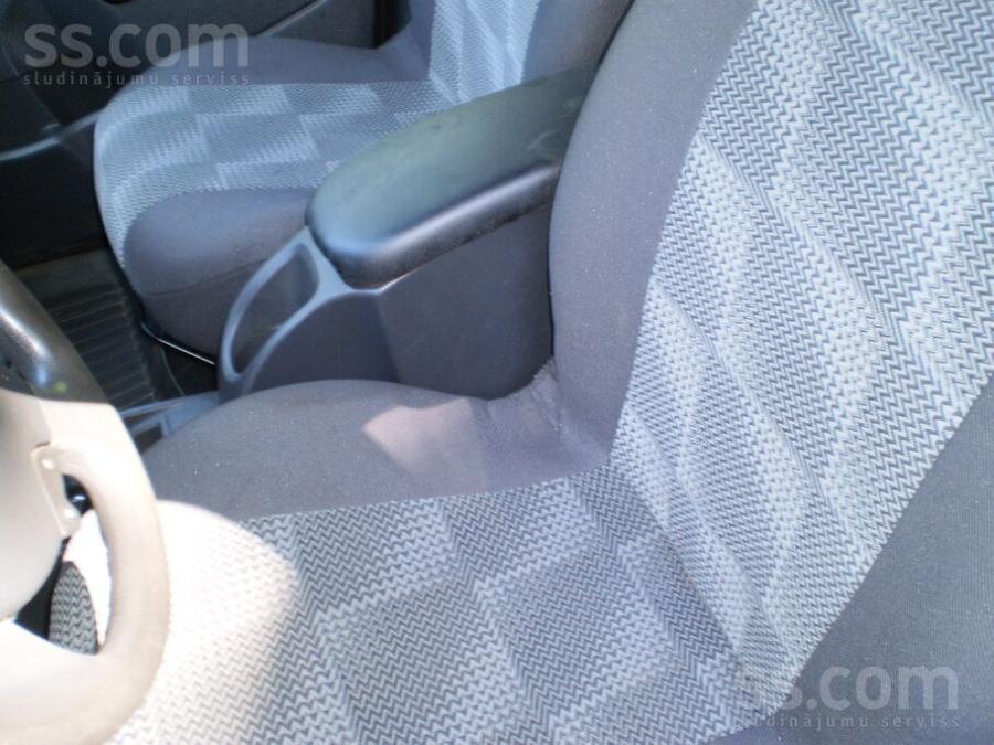 White Renault Kangoo 2011 in Daugavpils, with an engine capacity of 1.50 L and mileage of 385 thousand km for 2450 €, photo 13 on AUTOMOTO.COM.LV