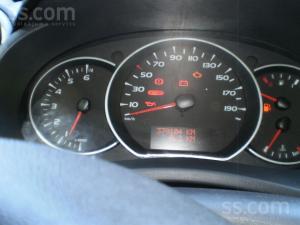 White Renault Kangoo 2011 in Daugavpils, with an engine capacity of 1.50 L and mileage of 385 thousand km for 2450 €, photo 23 on AUTOMOTO.COM.LV