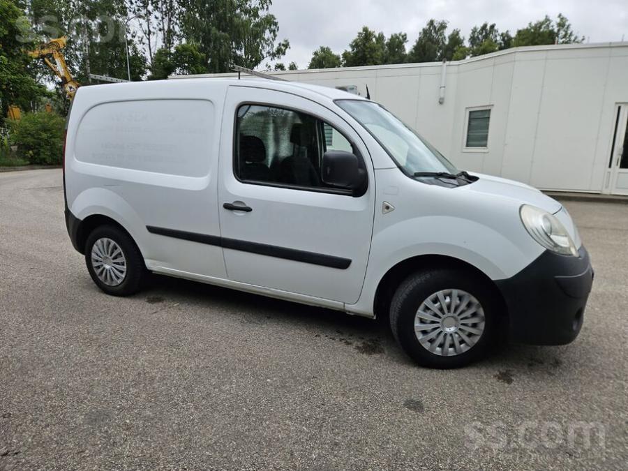 White Renault Kangoo 2011 in Riga, with an engine capacity of 1.50 L and mileage of 245 thousand km for 2450 €, photo 9 on AUTOMOTO.COM.LV