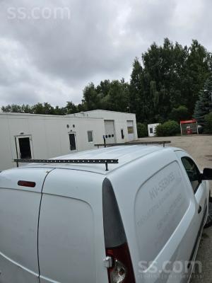 White Renault Kangoo 2011 in Riga, with an engine capacity of 1.50 L and mileage of 245 thousand km for 2450 €, photo 14 on AUTOMOTO.COM.LV