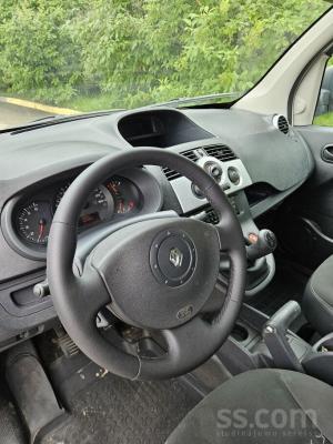 White Renault Kangoo 2011 in Riga, with an engine capacity of 1.50 L and mileage of 245 thousand km for 2450 €, photo 17 on AUTOMOTO.COM.LV