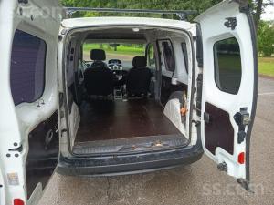 White Renault Kangoo 2011 in Riga, with an engine capacity of 1.50 L and mileage of 324 thousand km for 1550 €, photo 9 on AUTOMOTO.COM.LV
