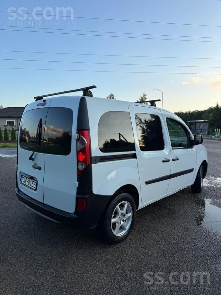 White Renault Kangoo 2011 in Riga, with an engine capacity of 1.50 L and mileage of 325 thousand km for 2600 €, photo 7 on AUTOMOTO.COM.LV
