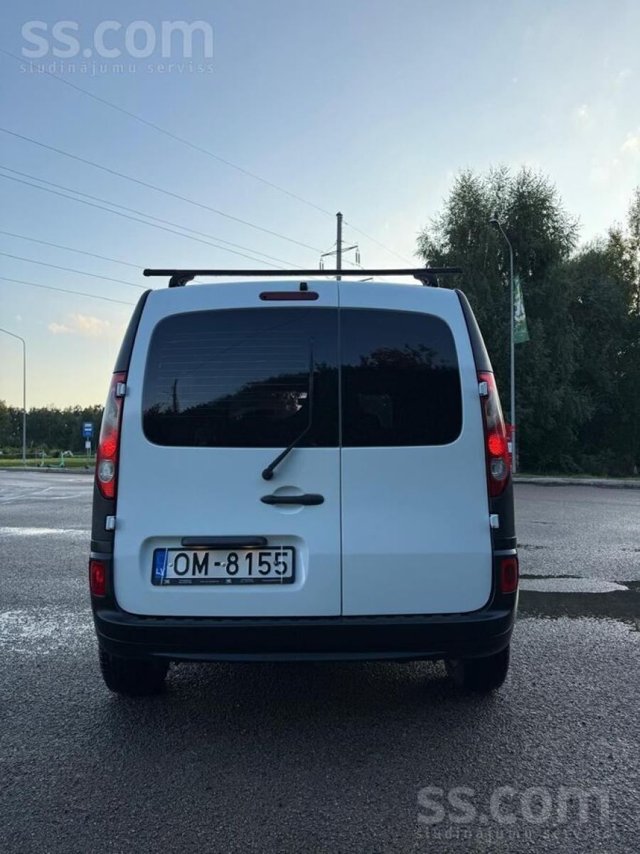 White Renault Kangoo 2011 in Riga, with an engine capacity of 1.50 L and mileage of 325 thousand km for 2600 €, photo 8 on AUTOMOTO.COM.LV