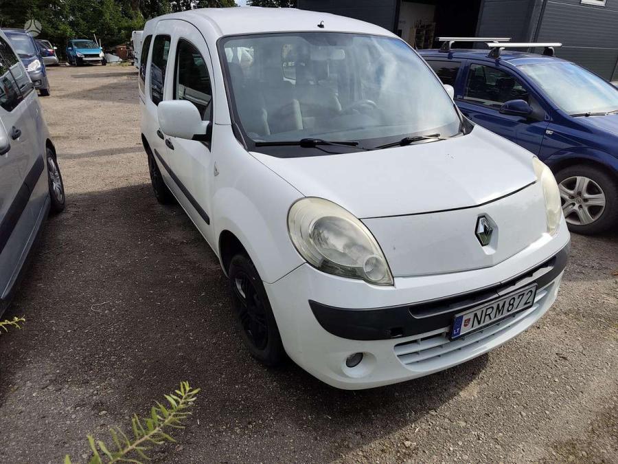 Balts Renault Kangoo 2011 Šauļi, ar dzinēja tilpumu 1.46 L un nobraukumu 25 tūkst. km par 3350 €, foto 3 vietnē AUTOMOTO.COM.LV