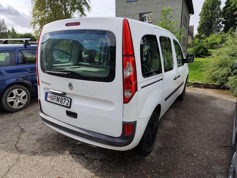 Balts Renault Kangoo 2011 Šauļi, ar dzinēja tilpumu 1.46 L un nobraukumu 25 tūkst. km par 3350 €, foto 4 vietnē AUTOMOTO.COM.LV