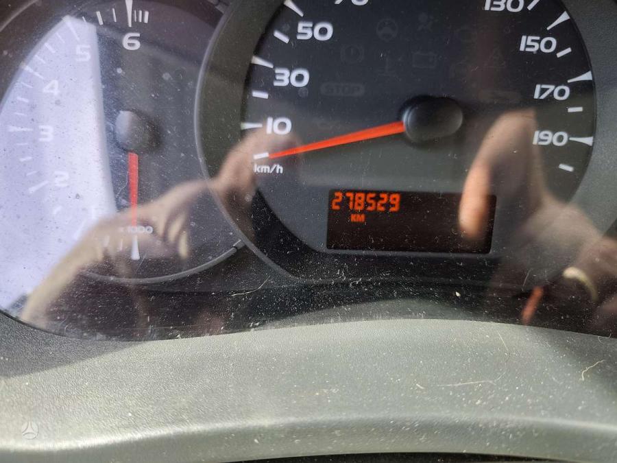 Balts Renault Kangoo 2011 Šauļi, ar dzinēja tilpumu 1.46 L un nobraukumu 25 tūkst. km par 3350 €, foto 7 vietnē AUTOMOTO.COM.LV