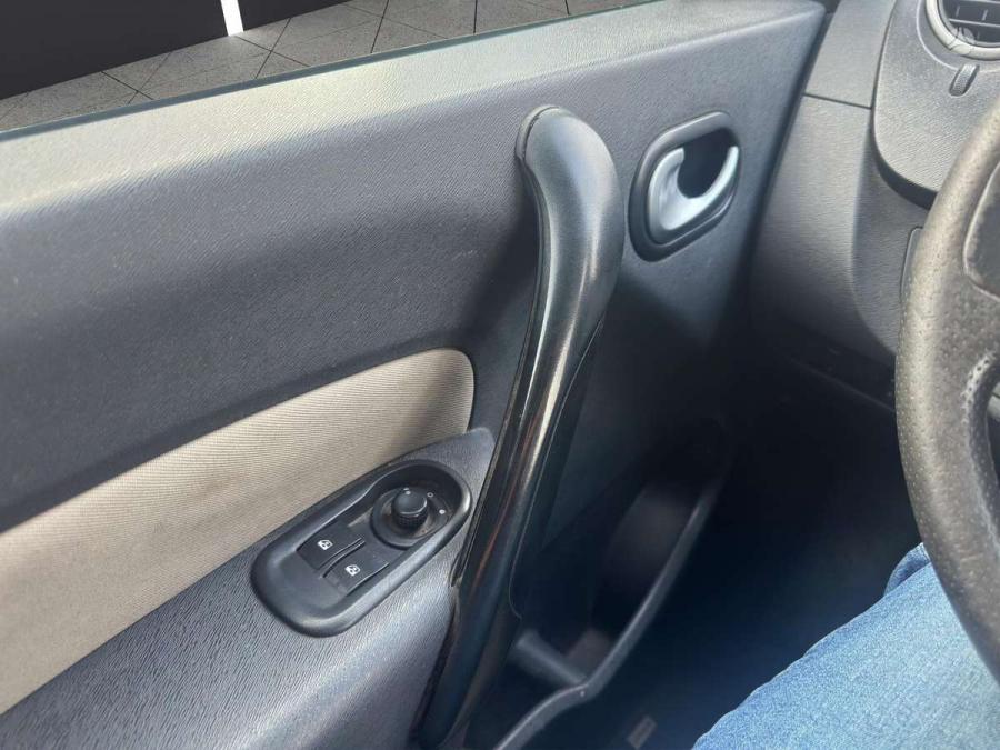 Balts Renault Kangoo 2012 Kauņa, ar dzinēja tilpumu 1.46 L un nobraukumu 377 tūkst. km par 3200 €, foto 13 vietnē AUTOMOTO.COM.LV