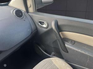Balts Renault Kangoo 2012 Kauņa, ar dzinēja tilpumu 1.46 L un nobraukumu 377 tūkst. km par 3200 €, foto 18 vietnē AUTOMOTO.COM.LV