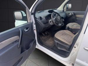 Balts Renault Kangoo 2012 Kauņa, ar dzinēja tilpumu 1.46 L un nobraukumu 377 tūkst. km par 3200 €, foto 20 vietnē AUTOMOTO.COM.LV