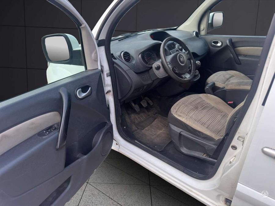 Balts Renault Kangoo 2012 Kauņa, ar dzinēja tilpumu 1.46 L un nobraukumu 377 tūkst. km par 3200 €, foto 20 vietnē AUTOMOTO.COM.LV