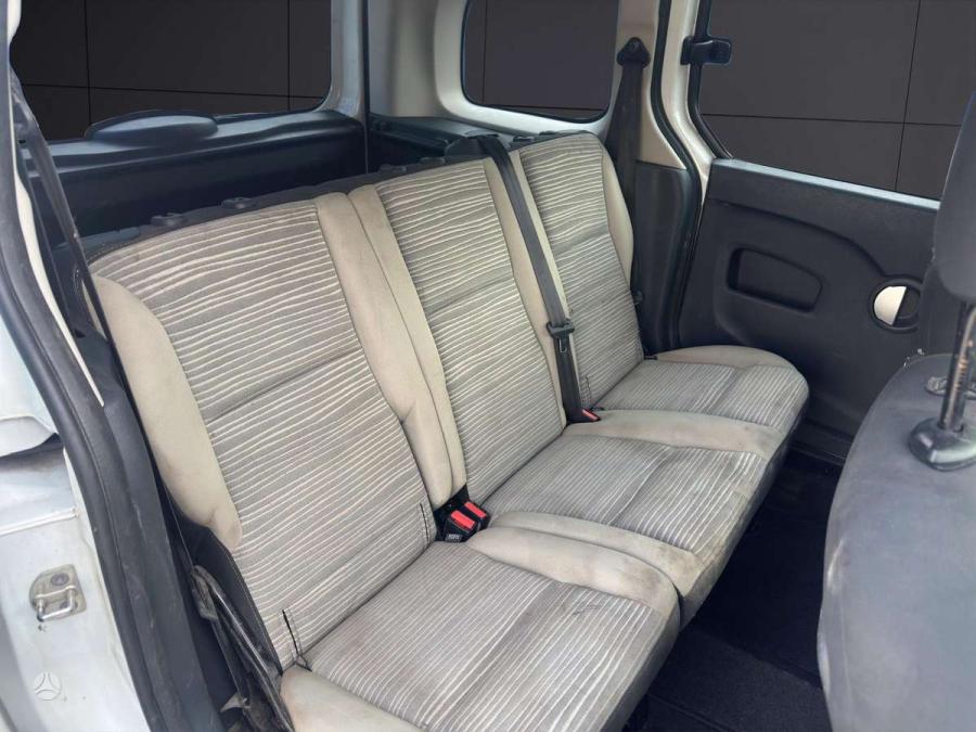 Balts Renault Kangoo 2012 Kauņa, ar dzinēja tilpumu 1.46 L un nobraukumu 377 tūkst. km par 3200 €, foto 22 vietnē AUTOMOTO.COM.LV
