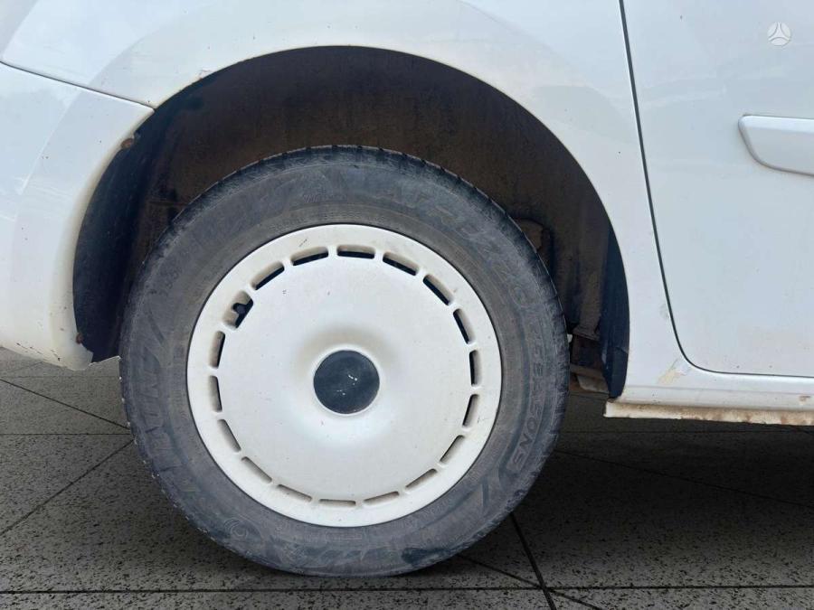 Balts Renault Kangoo 2012 Kauņa, ar dzinēja tilpumu 1.46 L un nobraukumu 377 tūkst. km par 3200 €, foto 28 vietnē AUTOMOTO.COM.LV