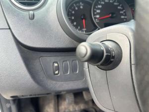 Balts Renault Kangoo 2012 Kauņa, ar dzinēja tilpumu 1.46 L un nobraukumu 377 tūkst. km par 3200 €, foto 32 vietnē AUTOMOTO.COM.LV