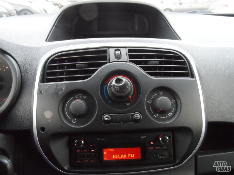 White Renault Kangoo 2013 in Klaipeda, with an engine capacity of 1.50 L and mileage of 291 thousand km for 4000 €, photo 19 on AUTOMOTO.COM.LV