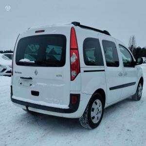 Balts Renault Kangoo 2013 Tauragė, ar dzinēja tilpumu 1.50 L un nobraukumu 270 tūkst. km par 3700 €, foto 4 vietnē AUTOMOTO.COM.LV